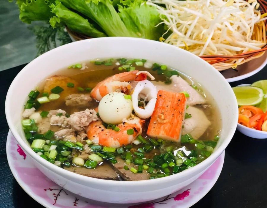 TOP must-try Famous Vietnamese foods